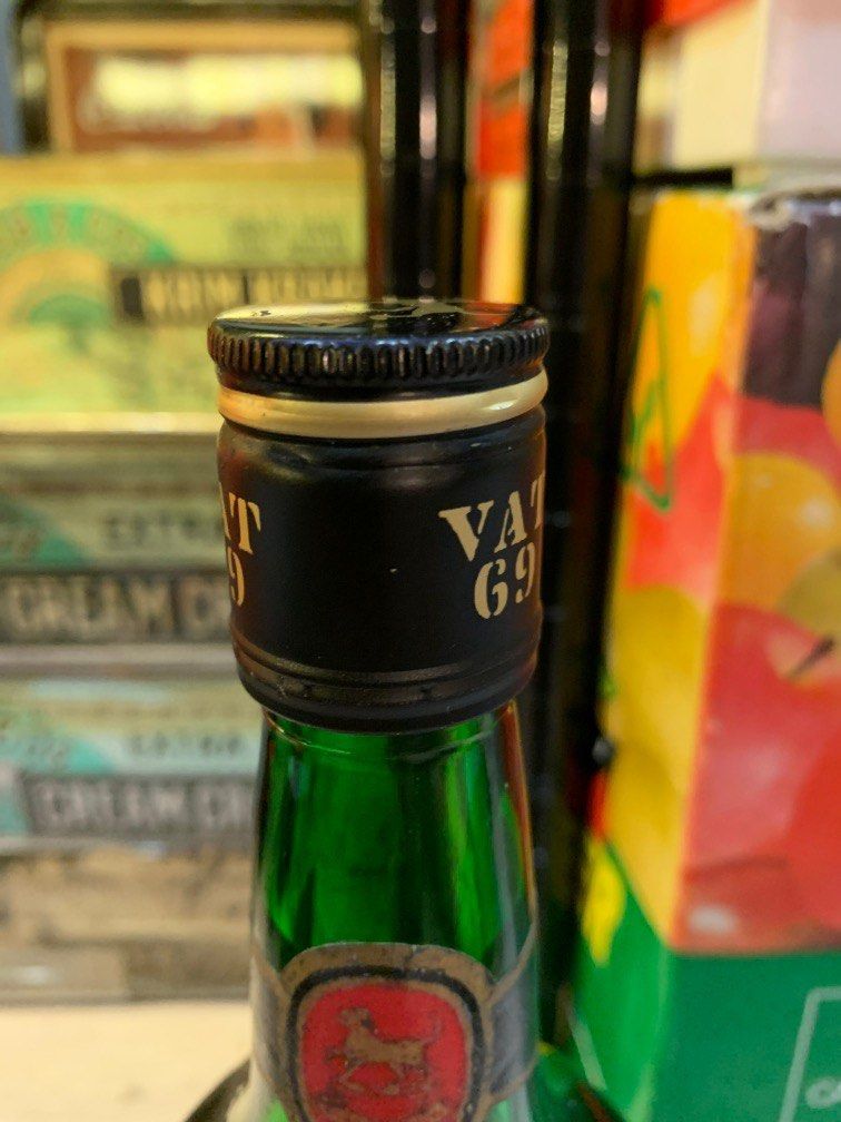 [TSFK 017] VAT 69 Scotch Whiskey 750ml, Food & Drinks, Alcoholic ...