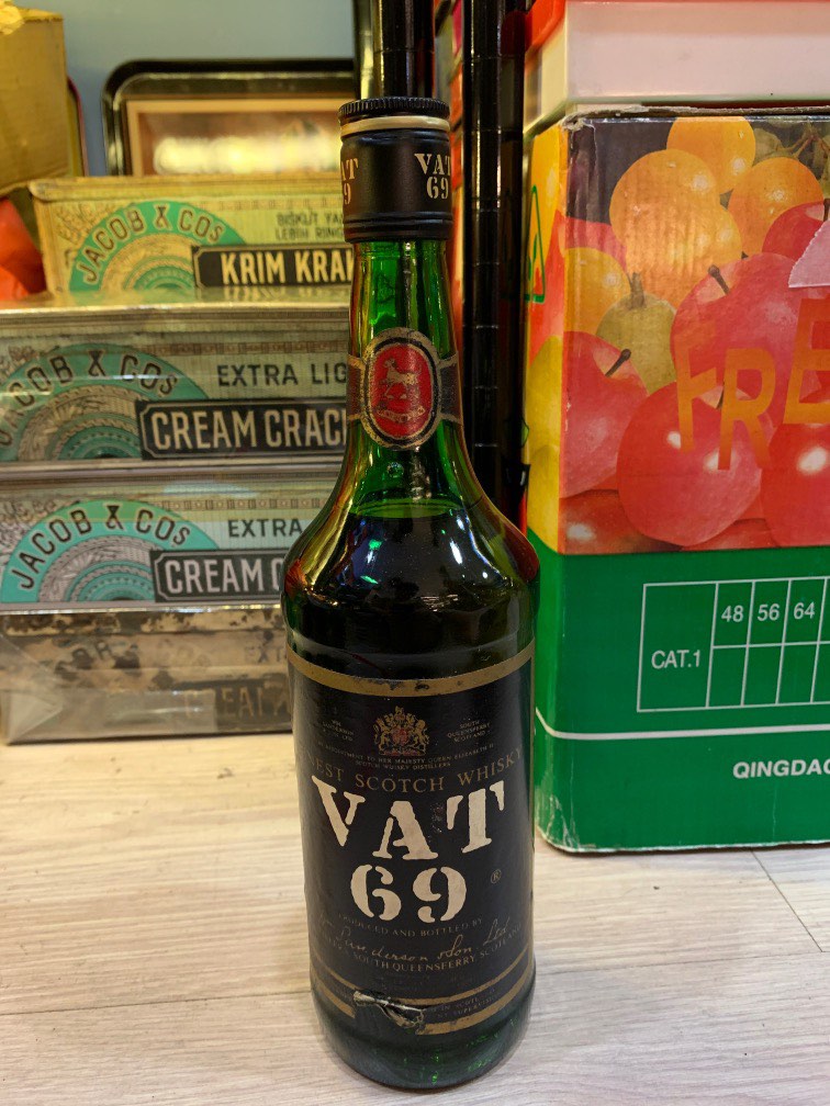 [TSFK 017] VAT 69 Scotch Whiskey 750ml, Food & Drinks, Alcoholic ...