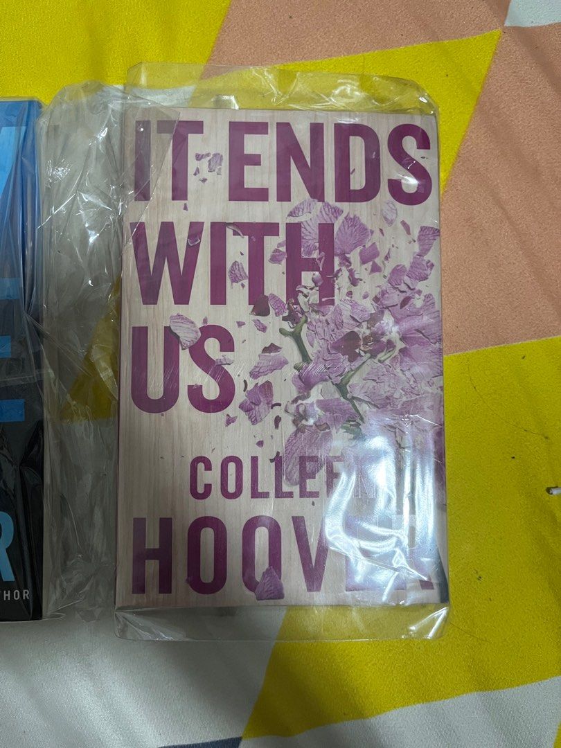 Ugly love and It ends with us by Collen Hoover, Hobbies & Toys, Books ...