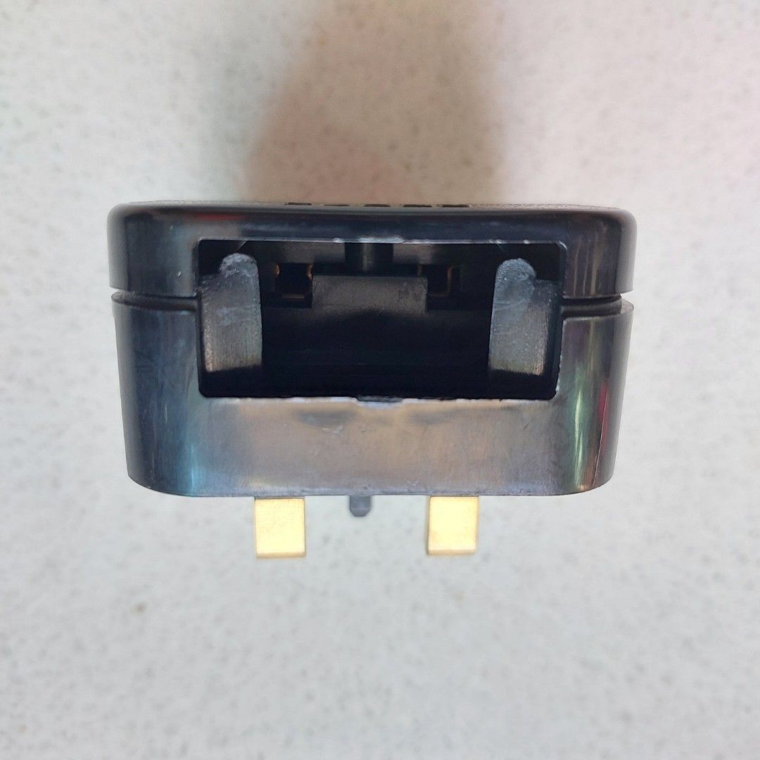Instant 2-pin plug to 3-pin plug Adaptor Socket, TV & Home Appliances ...