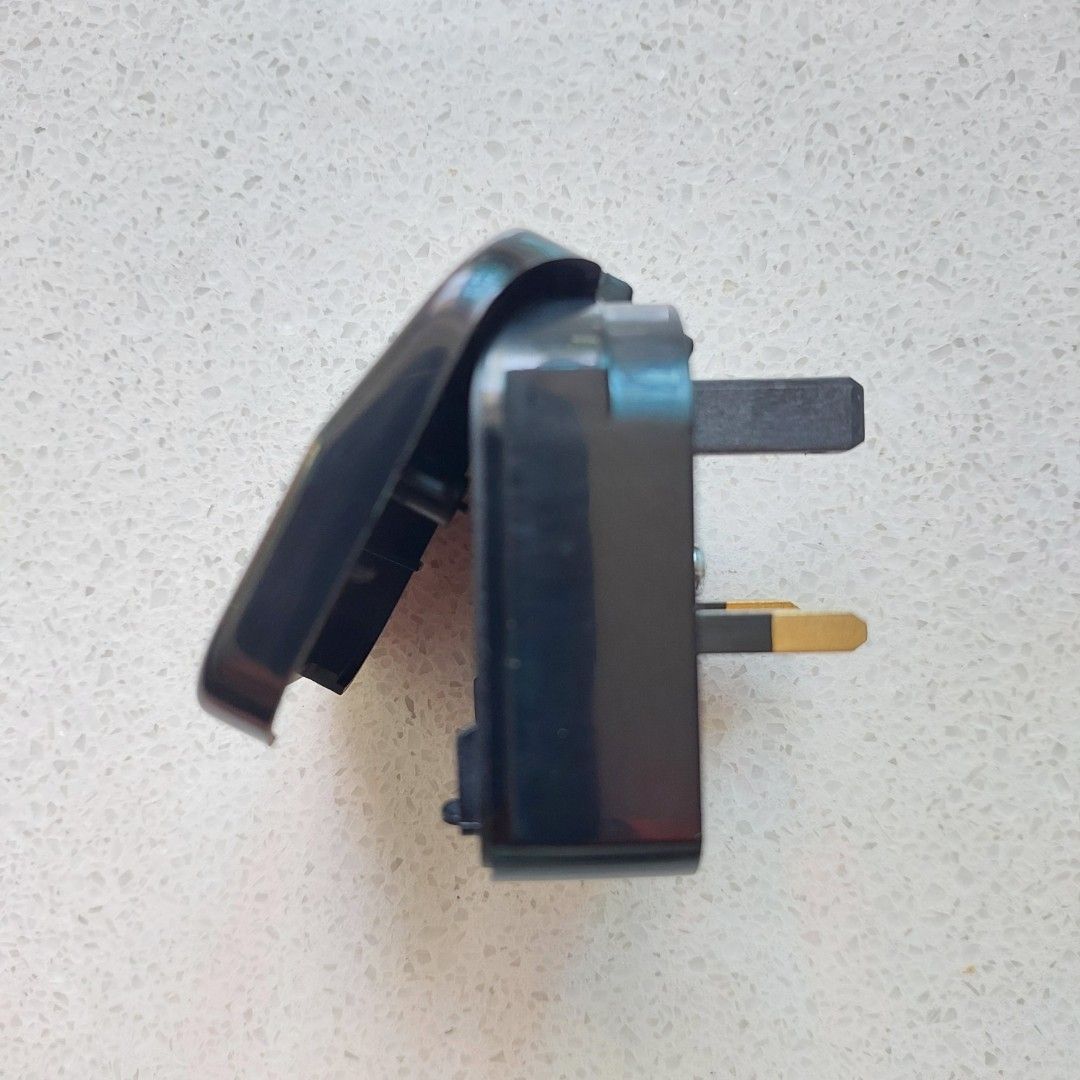 Instant 2-pin plug to 3-pin plug Adaptor Socket, TV & Home Appliances ...