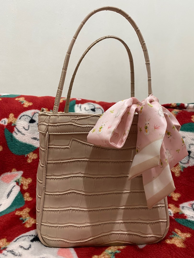 Vallice - Valencia Bag in Nude Pink, Fesyen Wanita, Tas & Dompet di ...