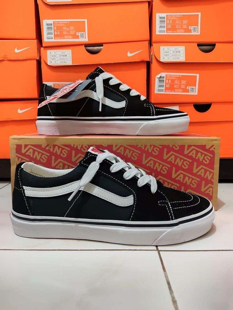 Vanz, Men's Fashion, Footwear, Sneakers on Carousell