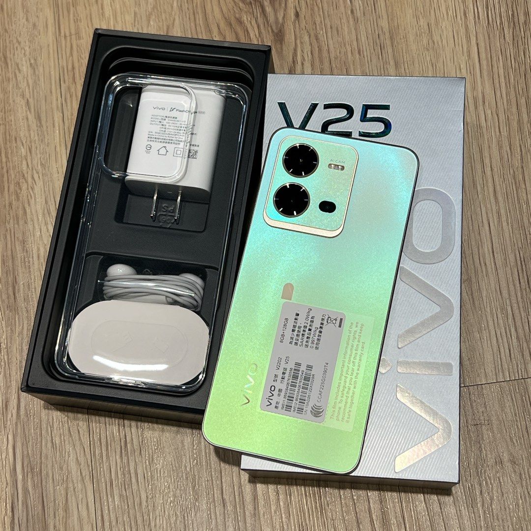 全新僅拆封檢查 ️Vivo V25 8+128GB 金 V2202, 手機及配件, 手機, 其他手機在旋轉拍賣