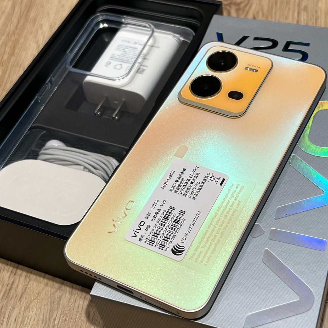 全新僅拆封檢查 ️Vivo V25 8+128GB 金 V2202, 手機及配件, 手機, 其他手機在旋轉拍賣