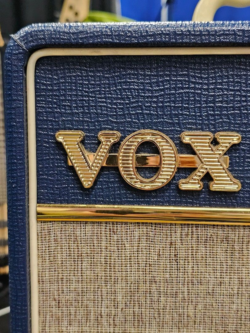 VOX AC4C1 BL Guitar Amplifier Tube 4 Watts Combo Amp 1x10 10" Mini ...