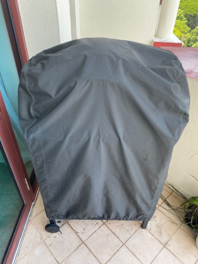 Weber BBQ, trolley and covers, TV & Home Appliances, Kitchen Appliances ...