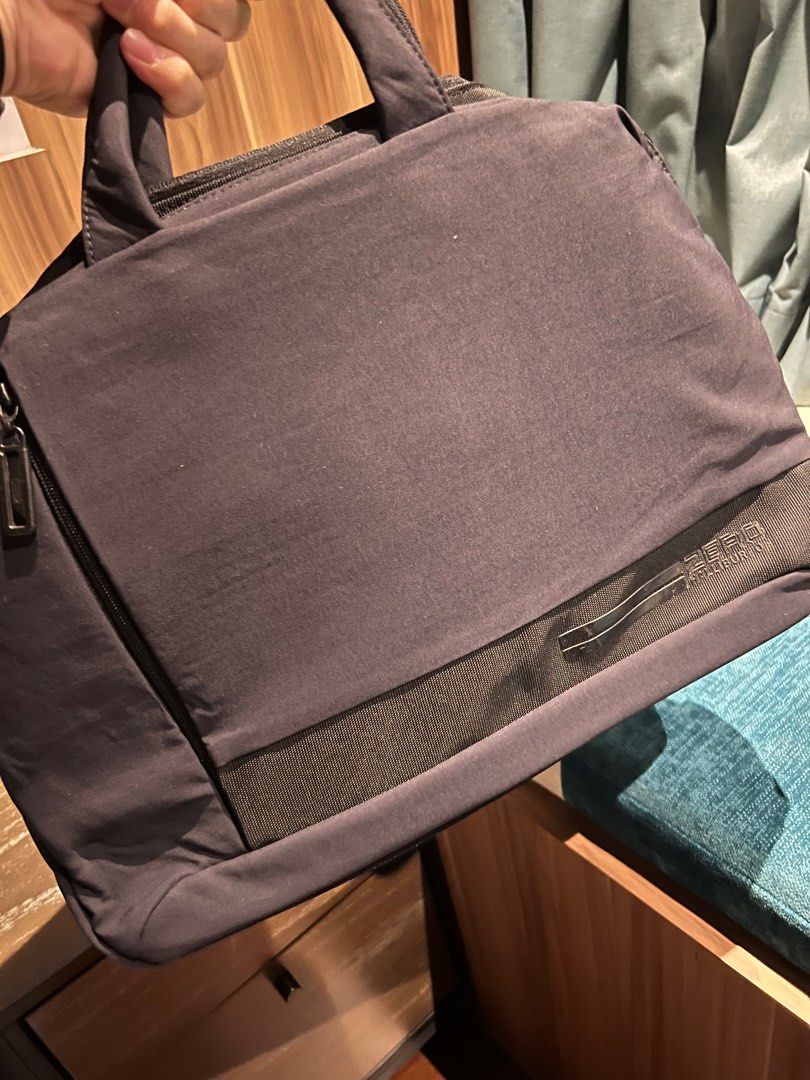 Zero Halliburton laptop bag, Computers & Tech, Parts & Accessories ...