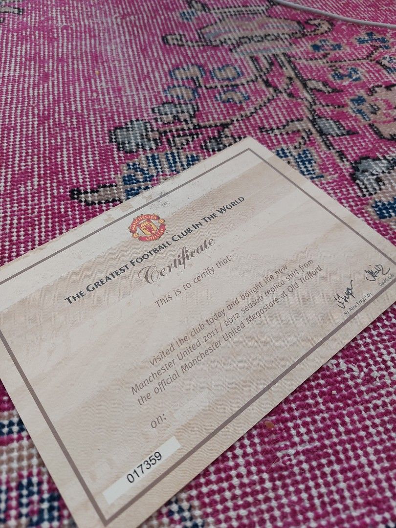Authentic classic Manchester United FC certificate!, Hobbies & Toys ...
