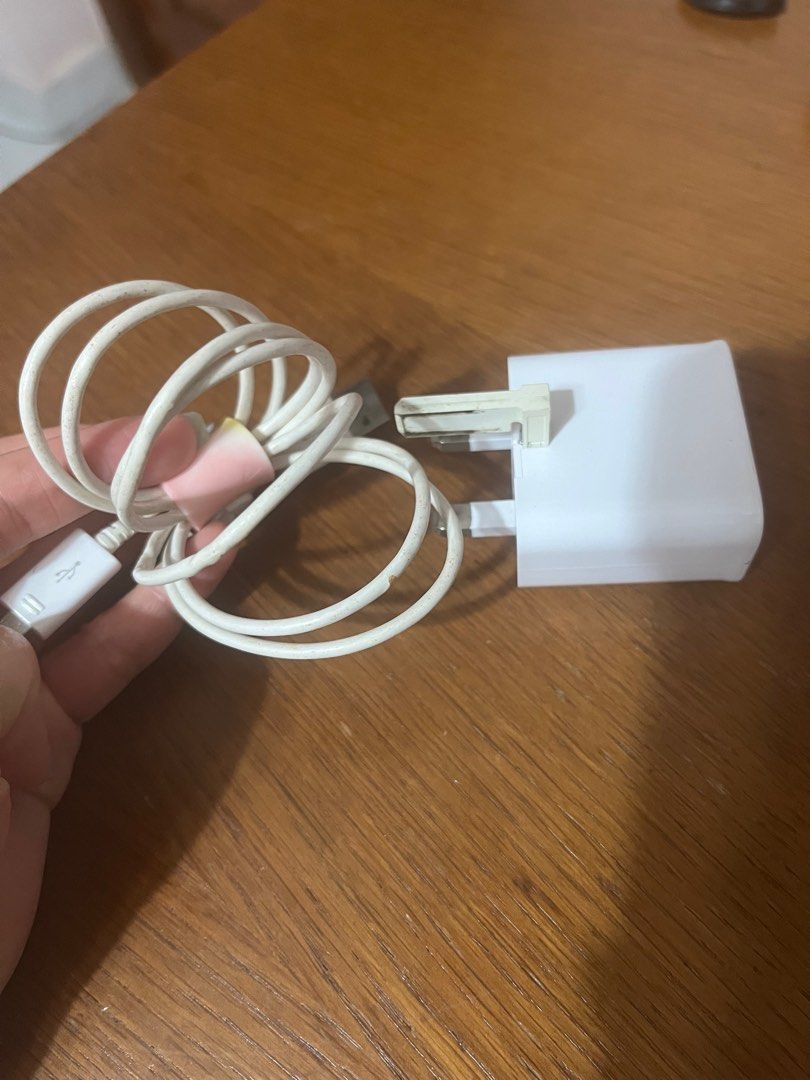 Authentic Samsung plug and cable, Computers & Tech, Parts & Accessories ...