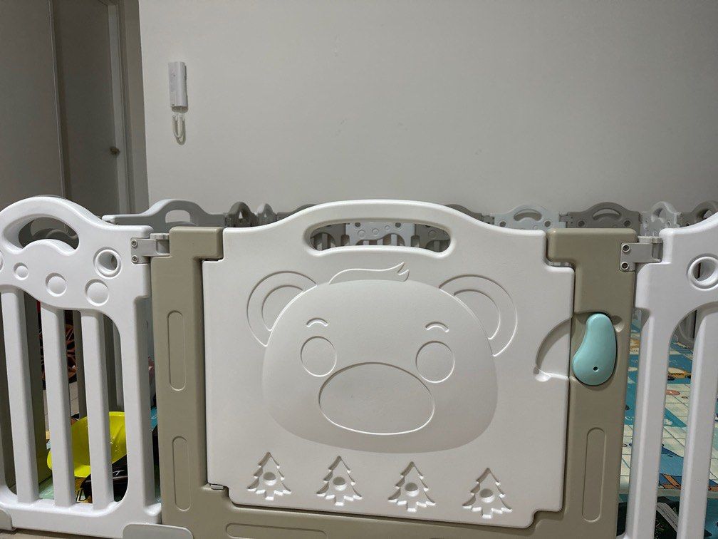 Baby Fence with door 16+2, Babies & Kids, Baby Nursery & Kids Furniture ...