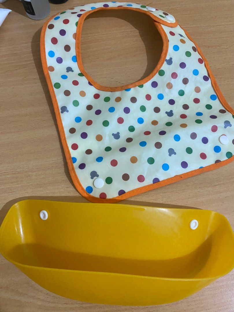 Bibs atau sleber atau celemek makan anak, Bayi & Anak, Perawatan ...