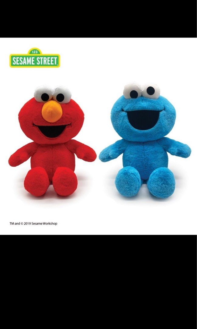 Big Elmo plush toy, Hobbies & Toys, Toys & Games on Carousell