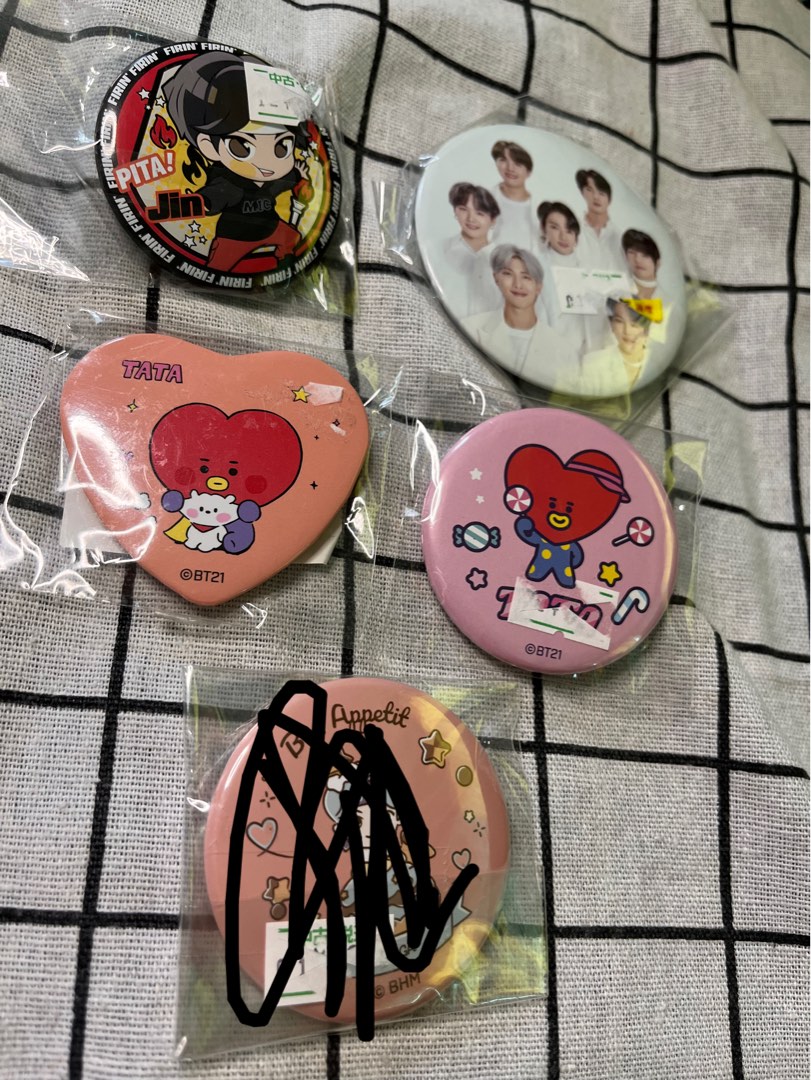 BTS TinyTan Bt21 button pins on Carousell