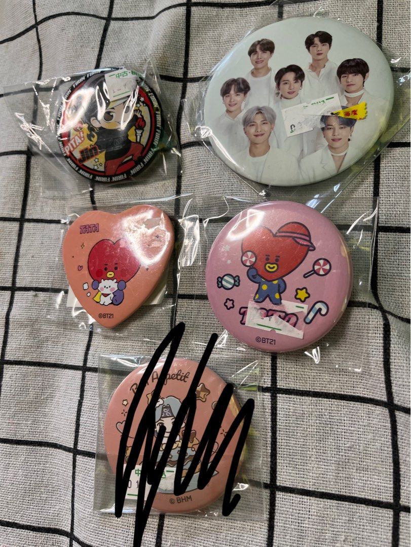 BTS TinyTan Bt21 button pins on Carousell