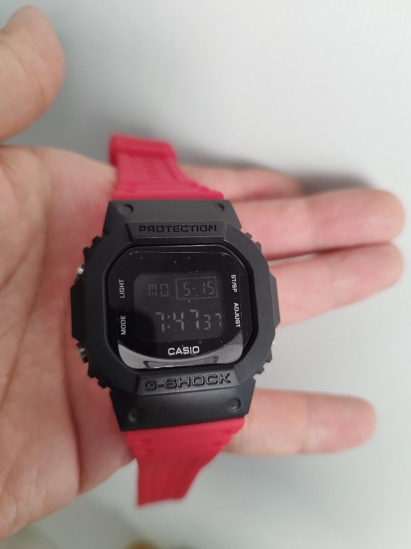 Casio G-Shock gmw 5000 red Ferrari, Fesyen Pria, Jam Tangan di Carousell