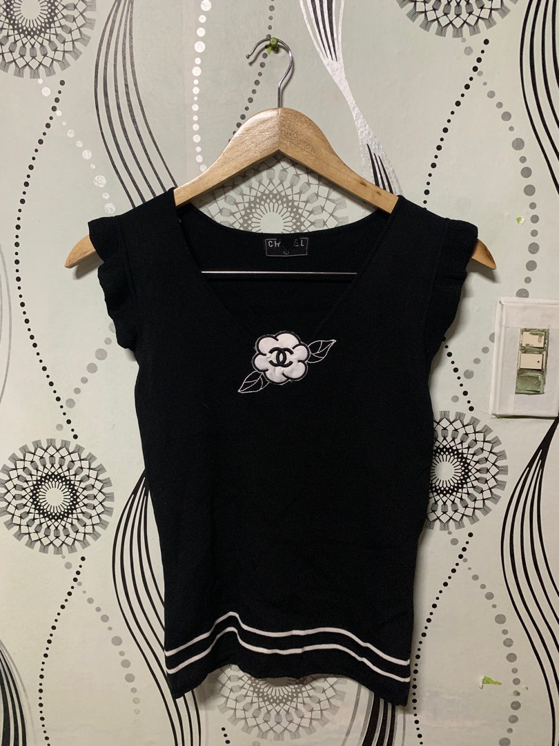 Chanel - Flower Knitted Tank, Women's Fashion, Tops, Sleeveless on ...