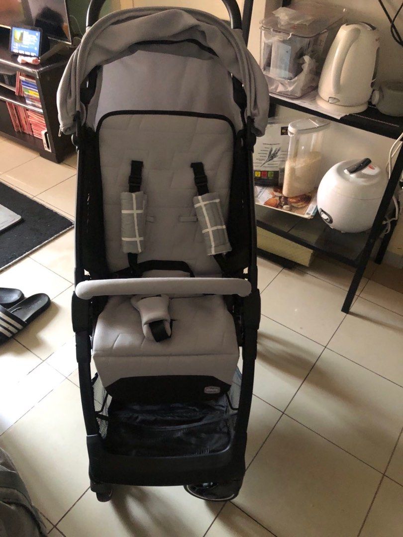 Chicco WE gray black travel compact stroller (italian brand) on Carousell