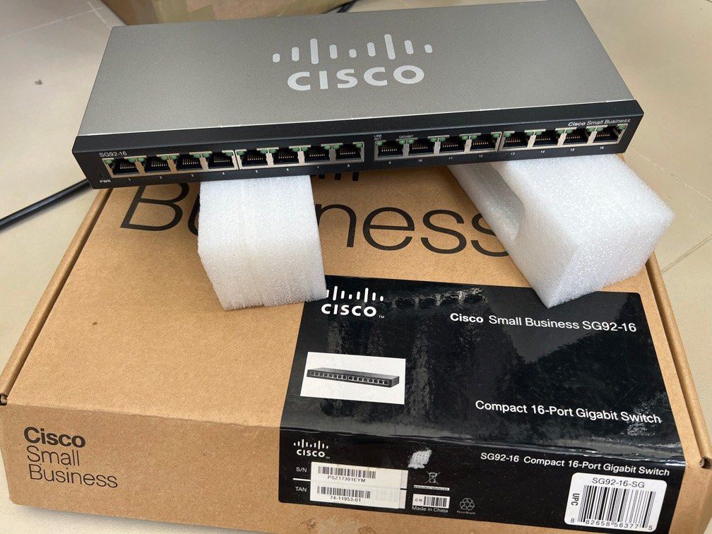 Cisco 16 port gigabit switch SG92-16, Computers & Tech, Parts ...