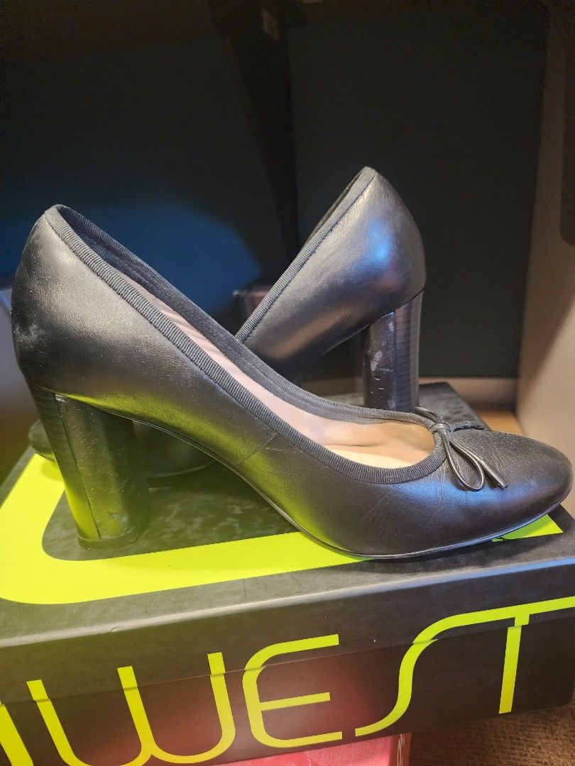 Clarks 4 inch heels, Women's Fashion, Footwear, Heels on Carousell