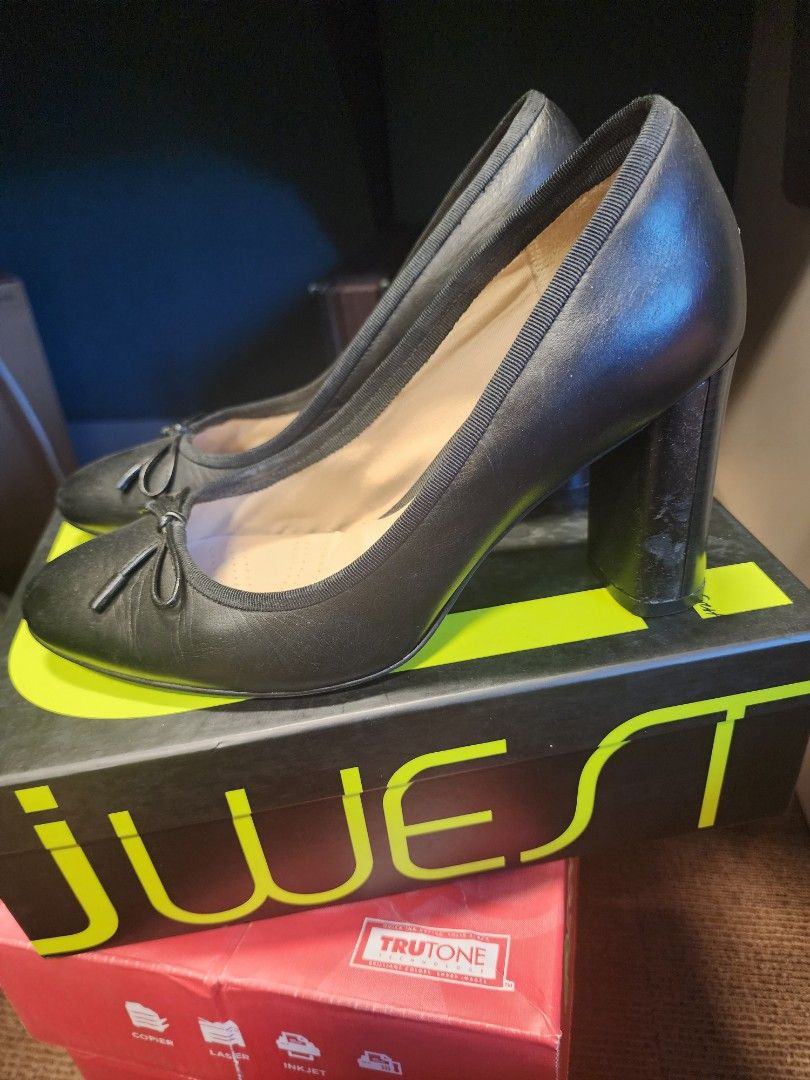 Clarks 4 inch heels, Women's Fashion, Footwear, Heels on Carousell