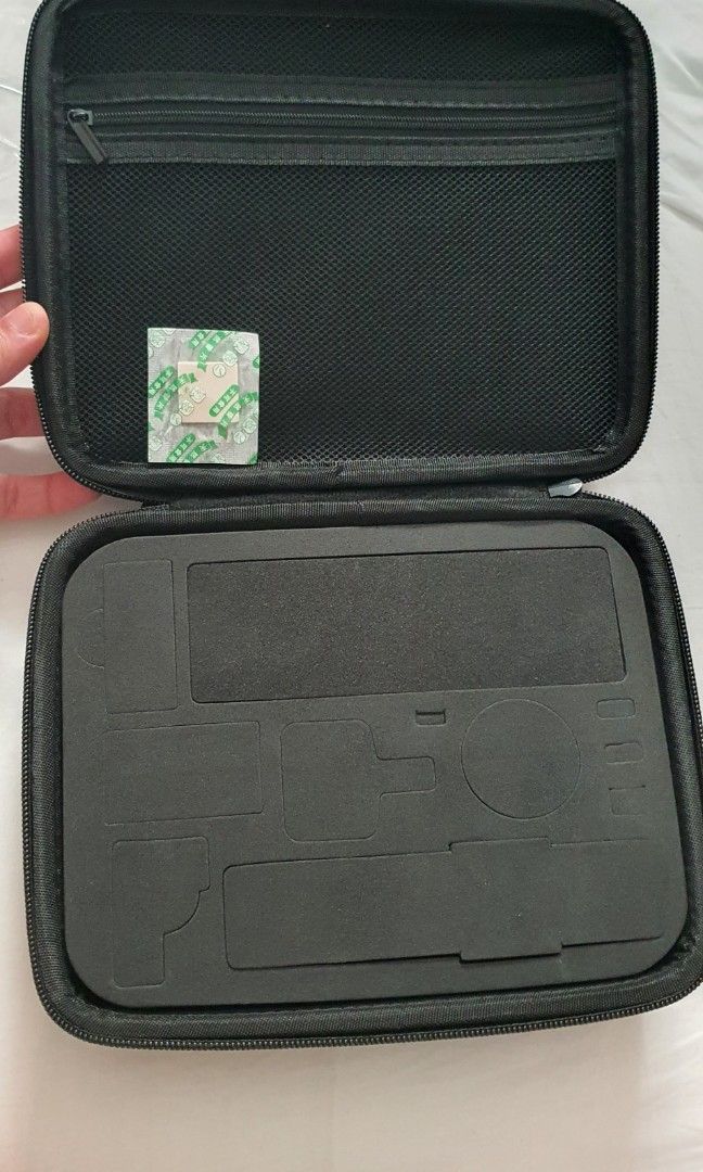 Dji omo pocket, Photography, Video Cameras on Carousell