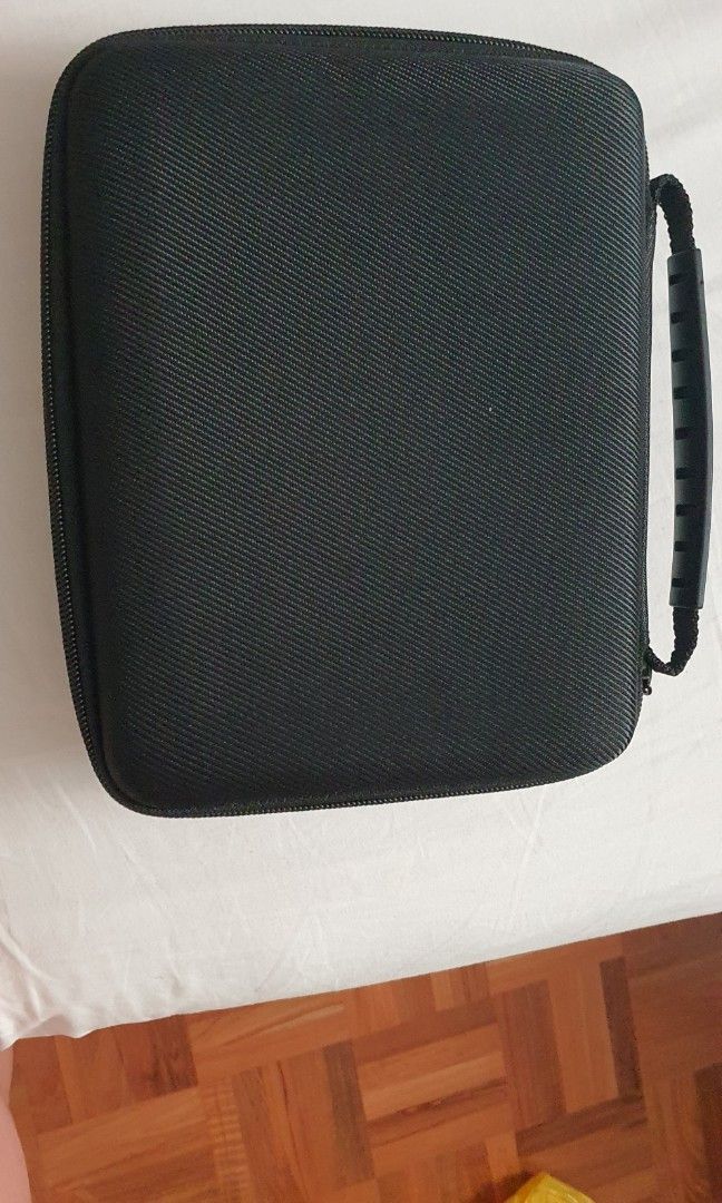 Dji omo pocket, Photography, Video Cameras on Carousell