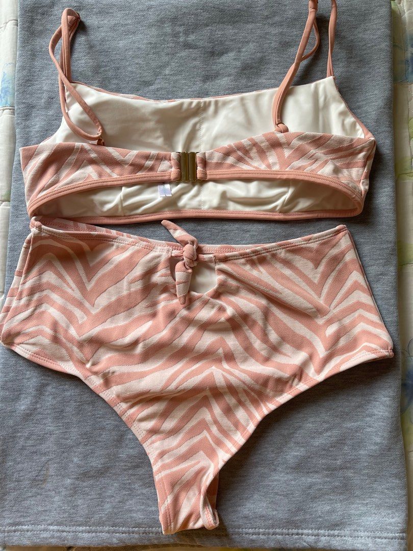 Eighth Mermaid Tori Hi-kini Set, Women's Fashion, Swimwear, Bikinis & Swimsuits on Carousell