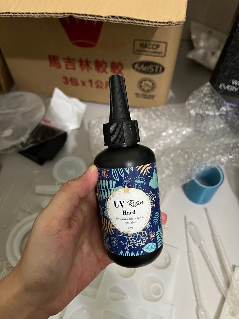 Expoxy Resin A&B . UV Resin Hard, Hobbies & Toys, Stationery & Craft ...