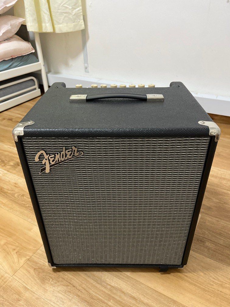 Fender Rumble 100 V3 Combo Bass Amplifier, 230V EU, Hobbies & Toys ...
