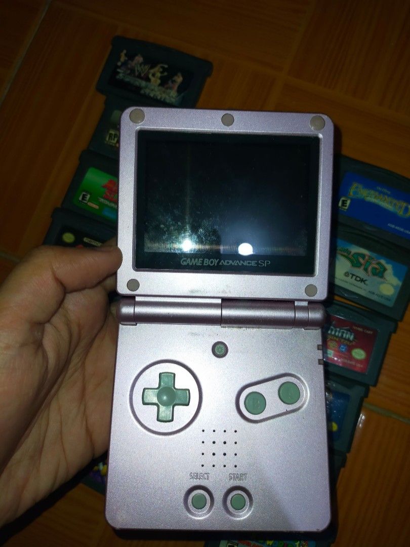 Game Boy Advance SP with games, Video Gaming, Video Game Consoles ...