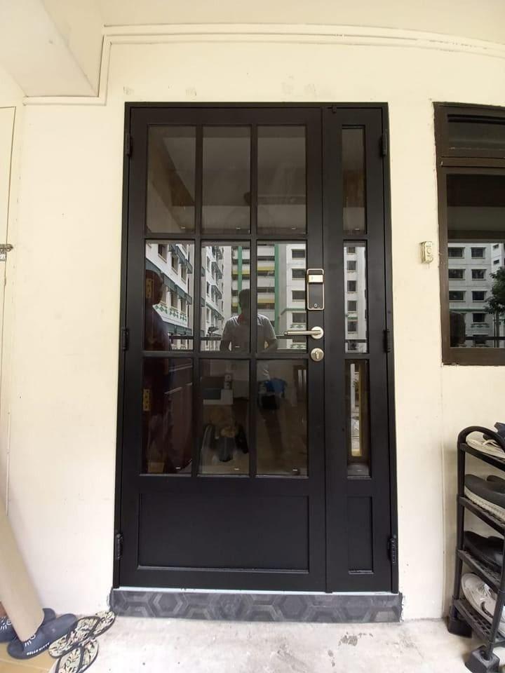 HDB /BTO glass gate free installation HP 98811733 Yoyo, Furniture ...