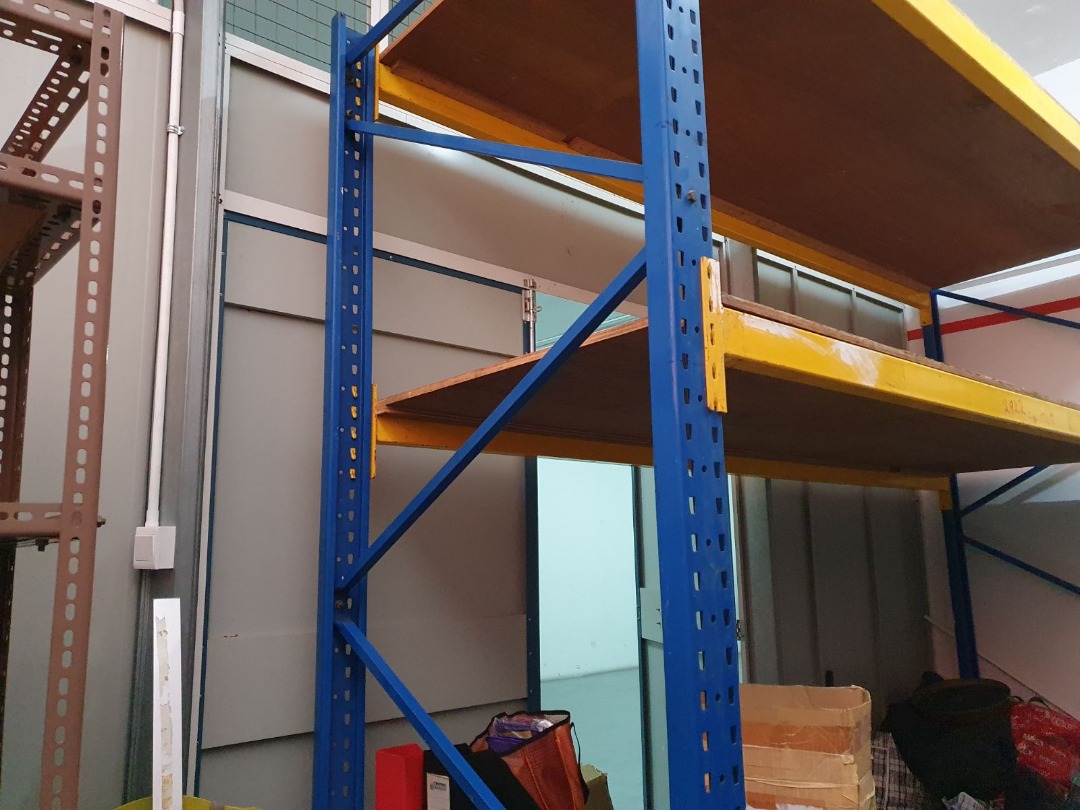 HEAVY DUTY BOLT LESS SHELF, Furniture & Home Living, Furniture, Shelves ...