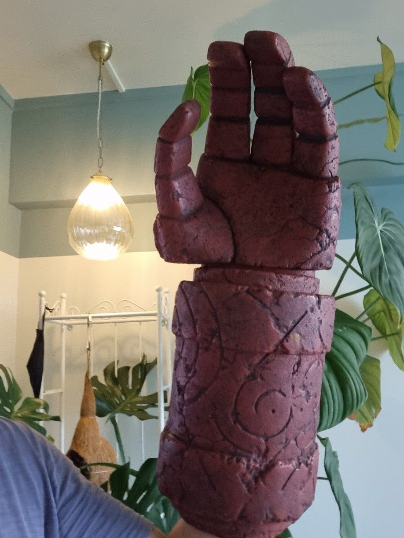 Hellboy Right Hand Of Doom 1:1 Life-Size Figure Statue Resin Prop ...