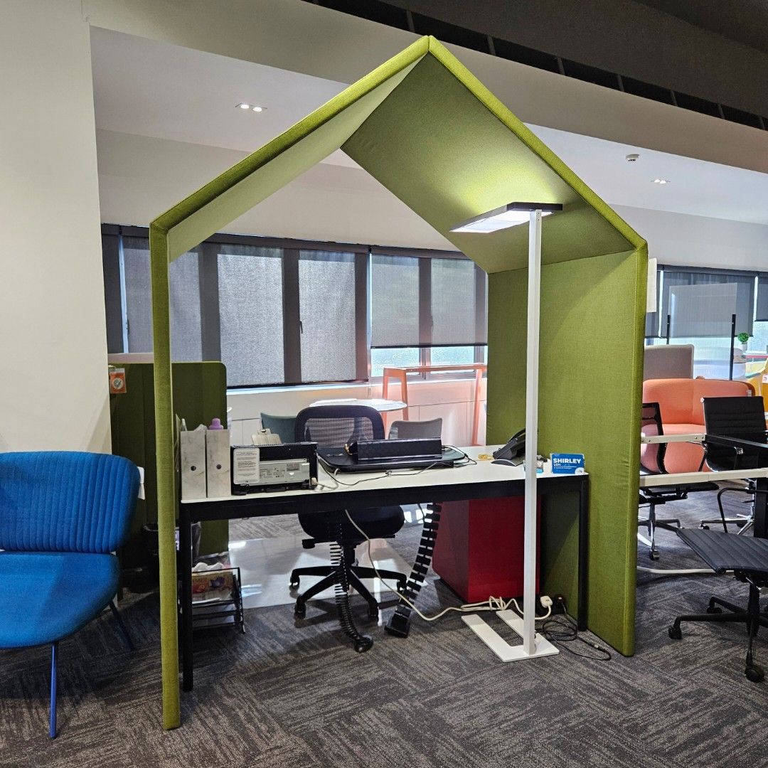 House Workstation + Halo Discussion Table + Snake Cable Management ...