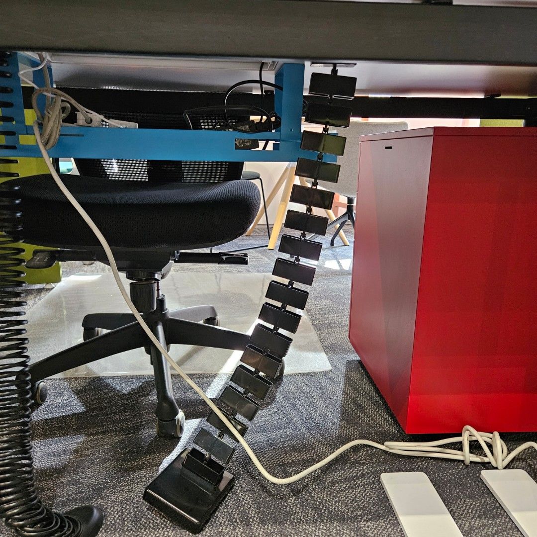 House Workstation + Halo Discussion Table + Snake Cable Management ...