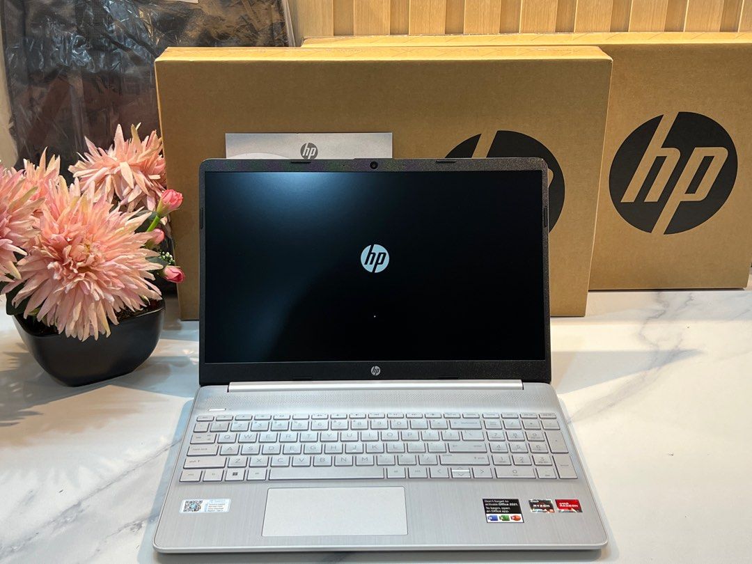HP Laptop 15s-eq2158au AMD Ryzen 5 5500U 8GB RAM 512GB SSD FULL HD AMD ...