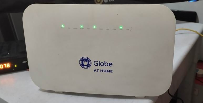 Huawei Echolife modem router Globe, Computers & Tech, Parts ...