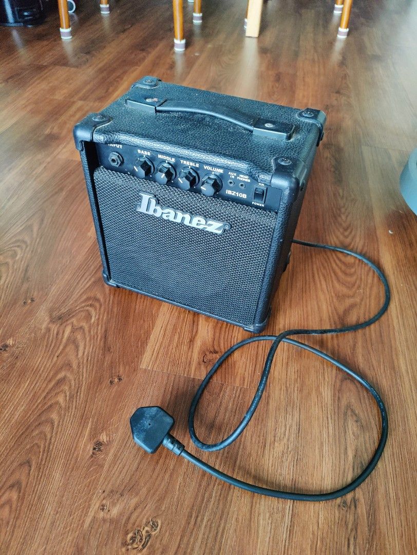 Ibanez Mini Bass amp, Hobbies & Toys, Music & Media, Musical ...