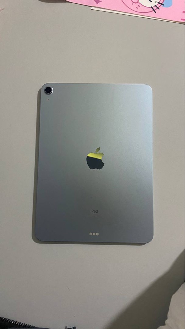iPad Air 4th Gen Blue 64GB with Smart Keyboard, Mobile Phones & Gadgets ...