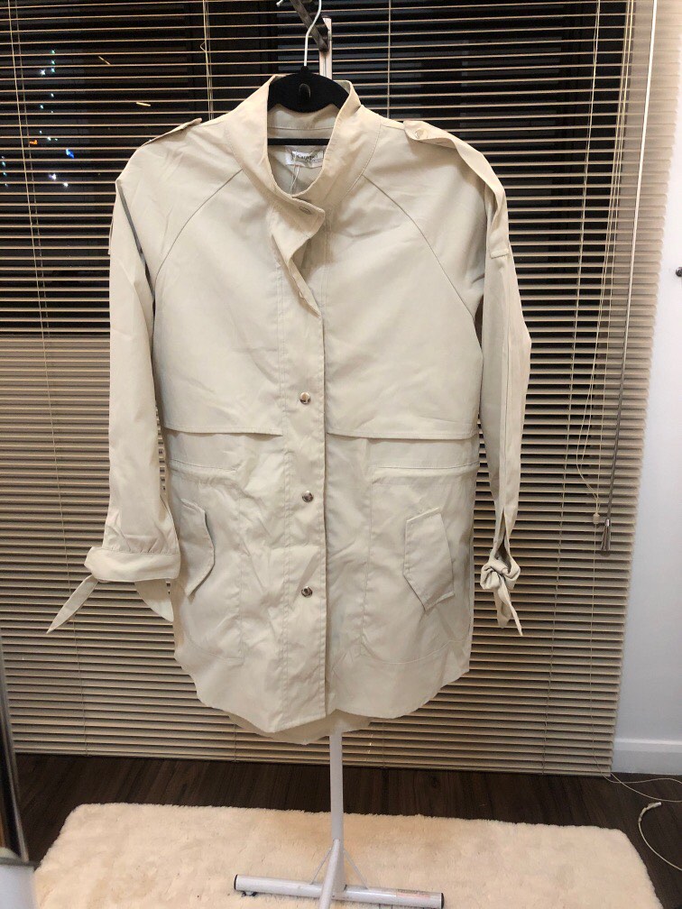 Jacket, Audio, Soundbars, Speakers & Amplifiers on Carousell