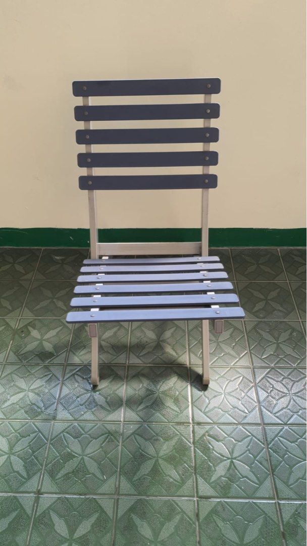 Kursi outdoor inform4, Perabotan Rumah di Carousell