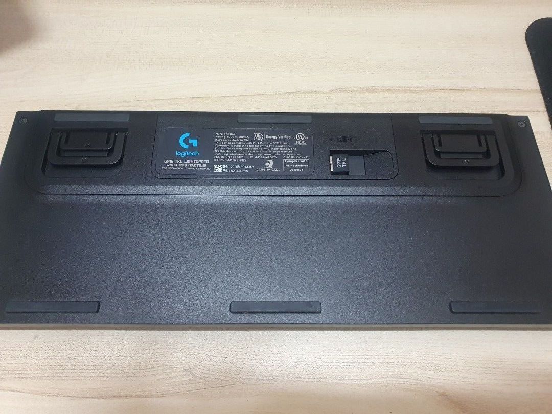 Logitech G915 LIGHTSYNC RGB TKL Tactile Brown Mechanical Gaming ...