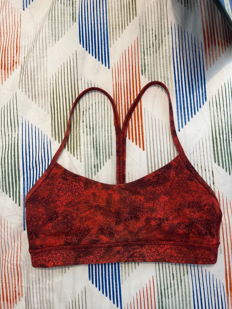 Lululemon sports bra Asia fit, Women's Fashion, Activewear on Carousell