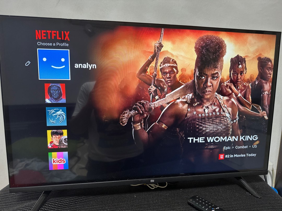 M1 P1 android tv 32 inch, TV & Home Appliances, TV & Entertainment, TV on Carousell