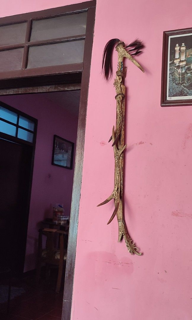 Mandau tua suku Dayak Apo Kayan original gagang & Aceccories di ...