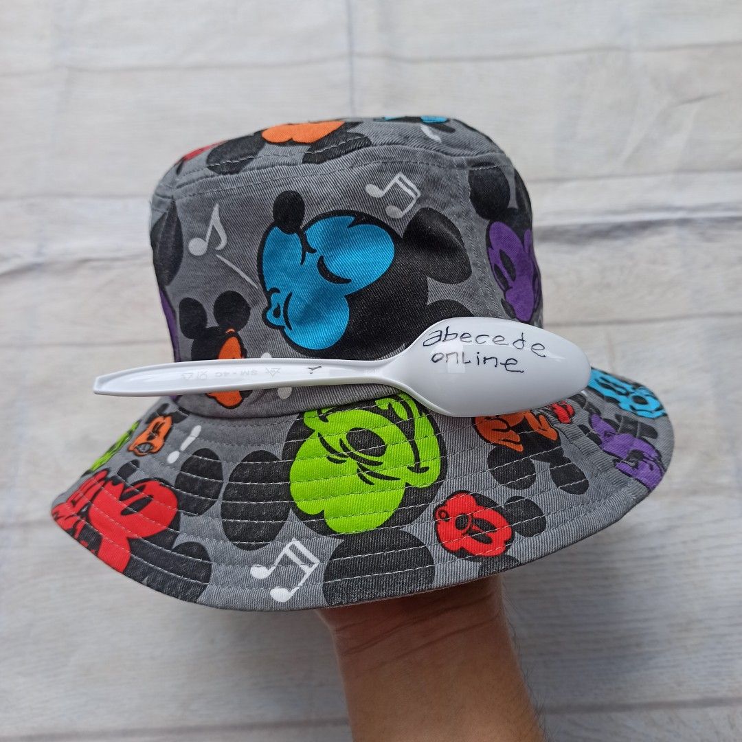 Mickey Mouse Tokyo Disney bucket hat official merchandise, Fesyen Pria ...