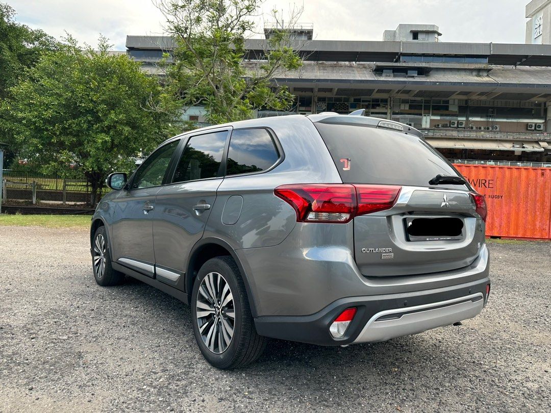 Mitsubishi Outlander 2.0 (A), Cars, Used Cars on Carousell