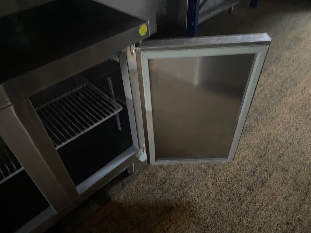 Modelux 2 door counter chiller 1200*760, TV & Home Appliances, Kitchen ...