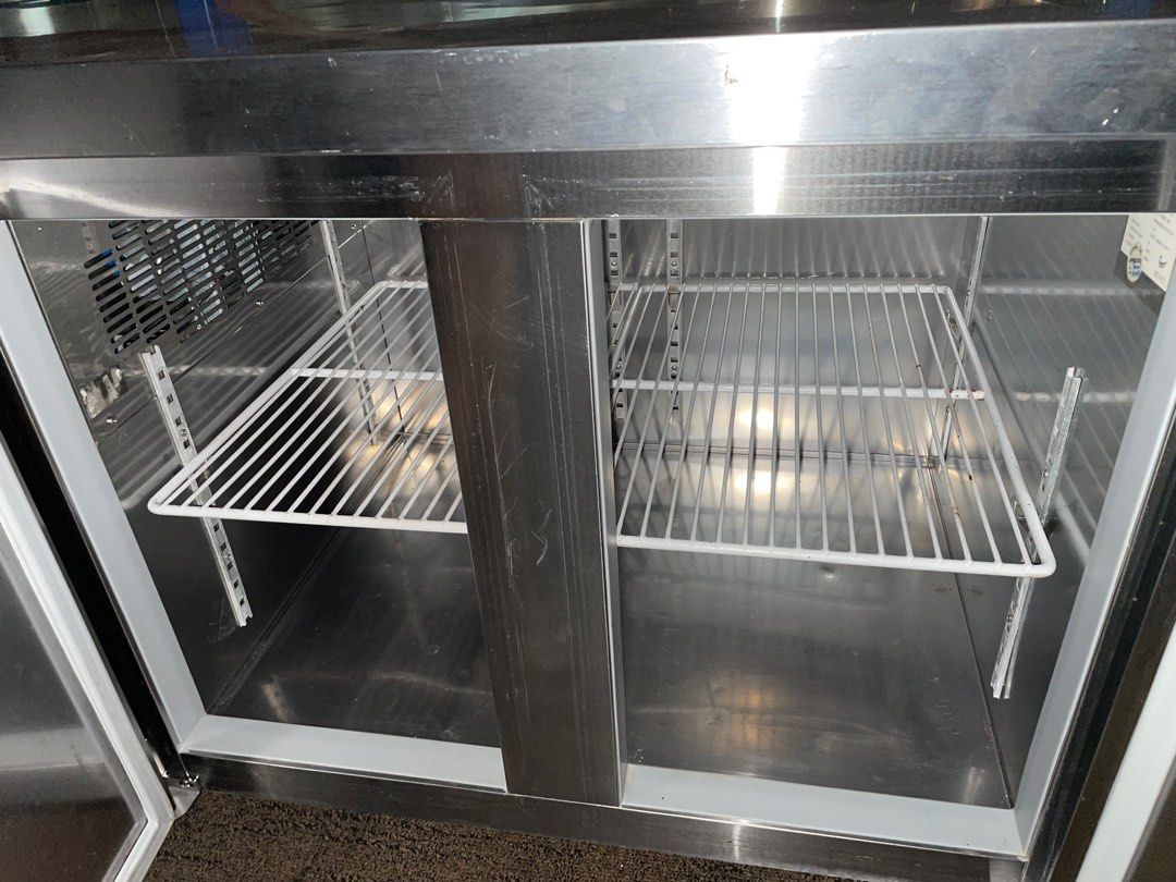 Modelux 2 door counter chiller 1200*760, TV & Home Appliances, Kitchen ...